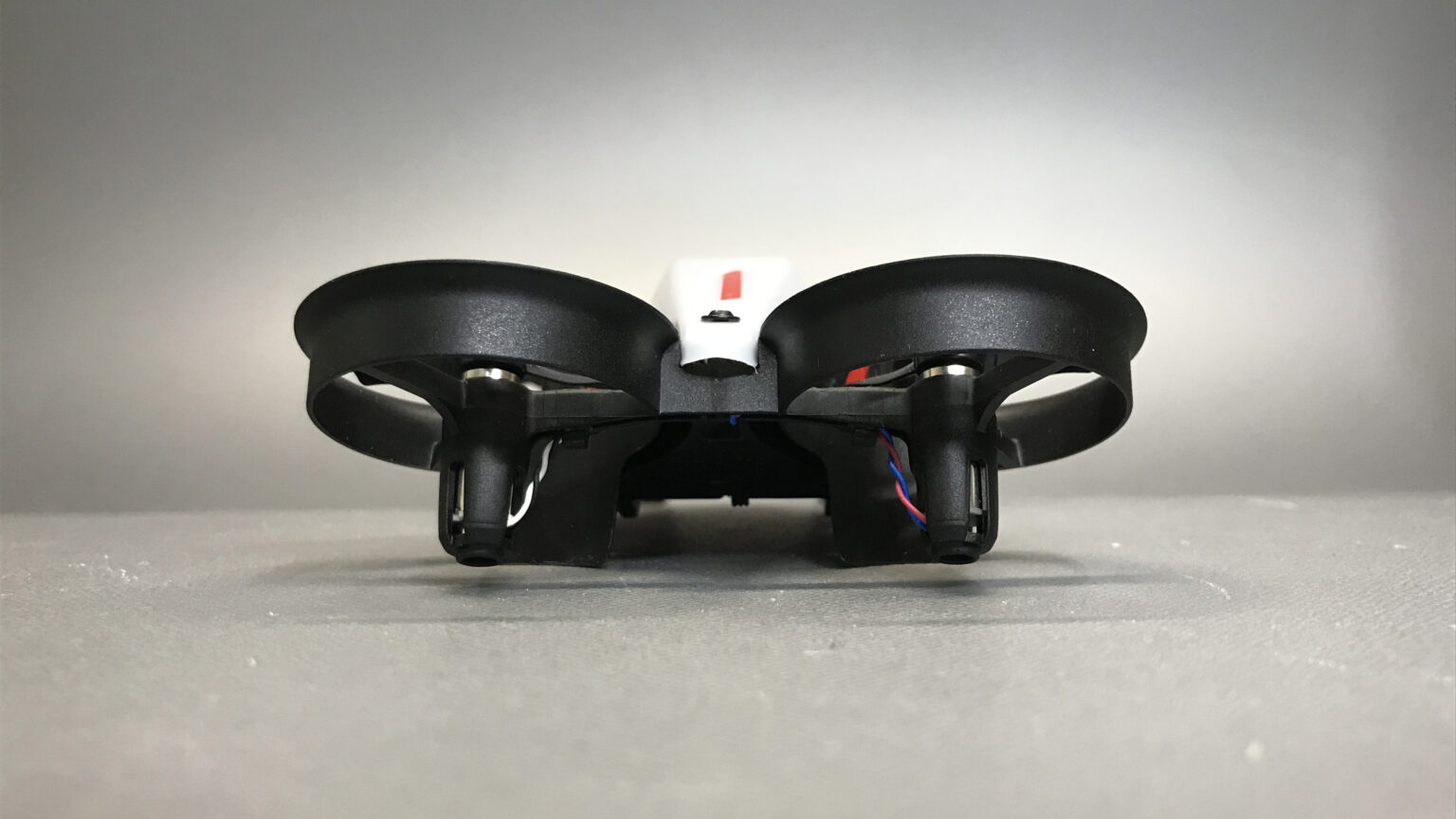 HolyStoneのHS210シリーズ最新機種HS210Fは超軽量な高機能ミニドローン（クーポン、動画あり） | ねわげの楽しいホビー生活